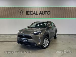 Зеленый Тойота Yaris Cross 2025 в Таллин, объемом двигателя 1.50 л и пробегом 45 тыс. км за 23990 €, фото  на AUTOMOTO.COM.LV