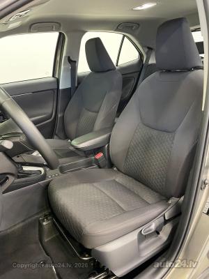 Зеленый Тойота Yaris Cross 2025 в Таллин, объемом двигателя 1.50 л и пробегом 45 тыс. км за 23990 €, фото 8 на AUTOMOTO.COM.LV