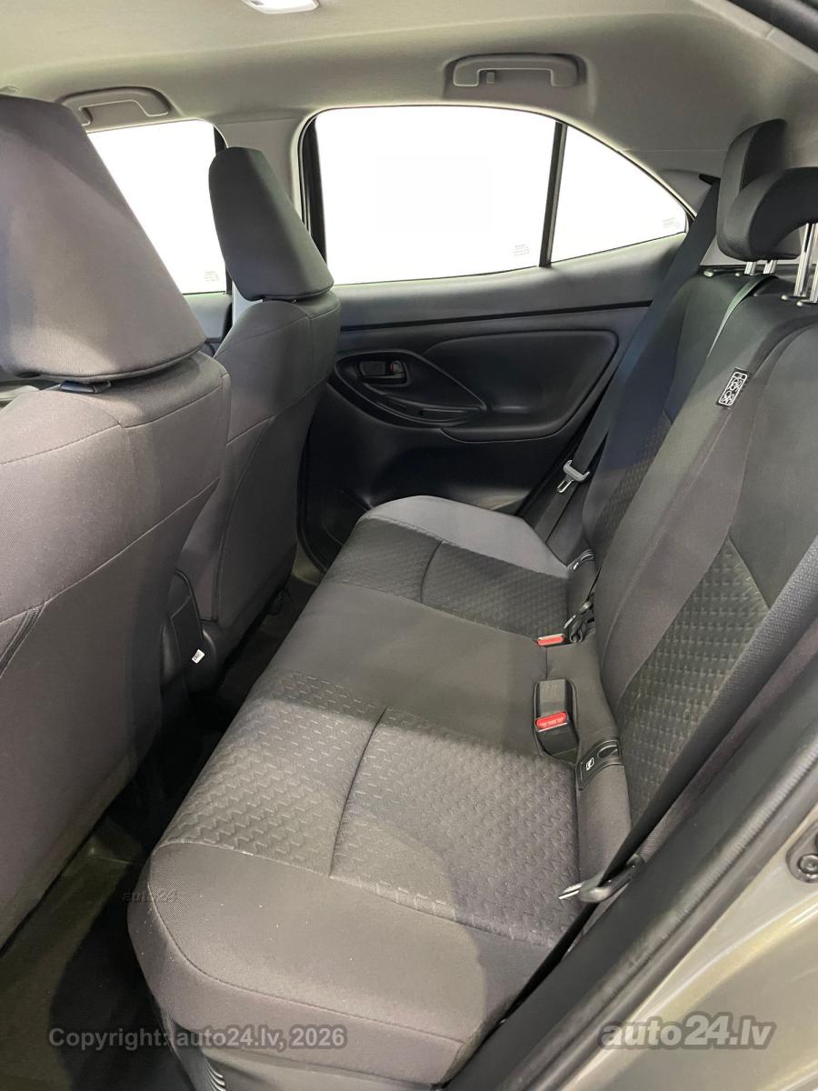 Зеленый Тойота Yaris Cross 2025 в Таллин, объемом двигателя 1.50 л и пробегом 45 тыс. км за 23990 €, фото 9 на AUTOMOTO.COM.LV