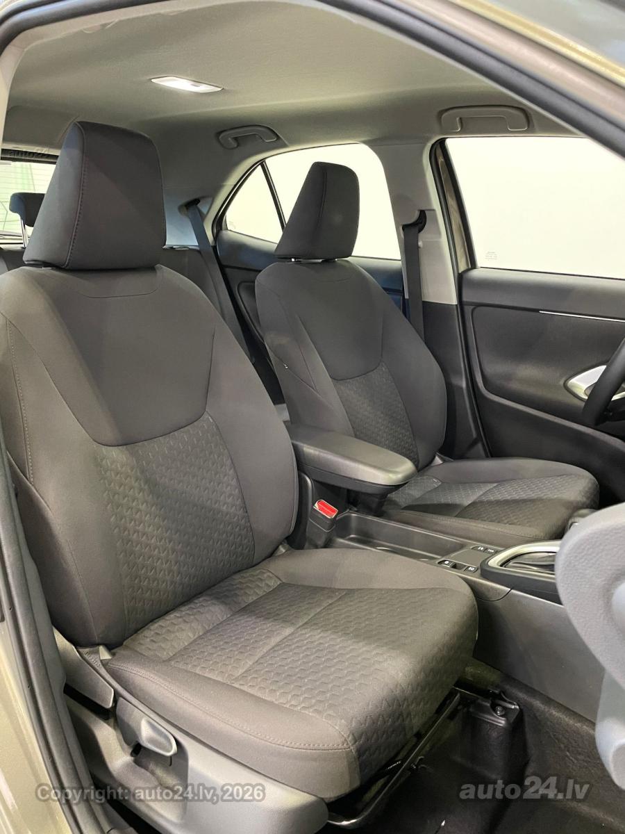 Зеленый Тойота Yaris Cross 2025 в Таллин, объемом двигателя 1.50 л и пробегом 45 тыс. км за 23990 €, фото 11 на AUTOMOTO.COM.LV