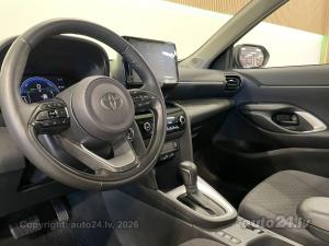 Зеленый Тойота Yaris Cross 2025 в Таллин, объемом двигателя 1.50 л и пробегом 45 тыс. км за 23990 €, фото 14 на AUTOMOTO.COM.LV