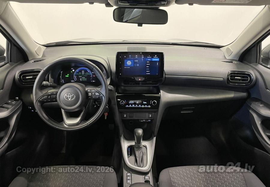 Зеленый Тойота Yaris Cross 2025 в Таллин, объемом двигателя 1.50 л и пробегом 45 тыс. км за 23990 €, фото 15 на AUTOMOTO.COM.LV