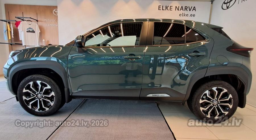 Зеленый Тойота Yaris Cross 2025 в Нарва, объемом двигателя 1.49 л и пробегом 9 тыс. км за 27900 €, фото 4 на AUTOMOTO.COM.LV