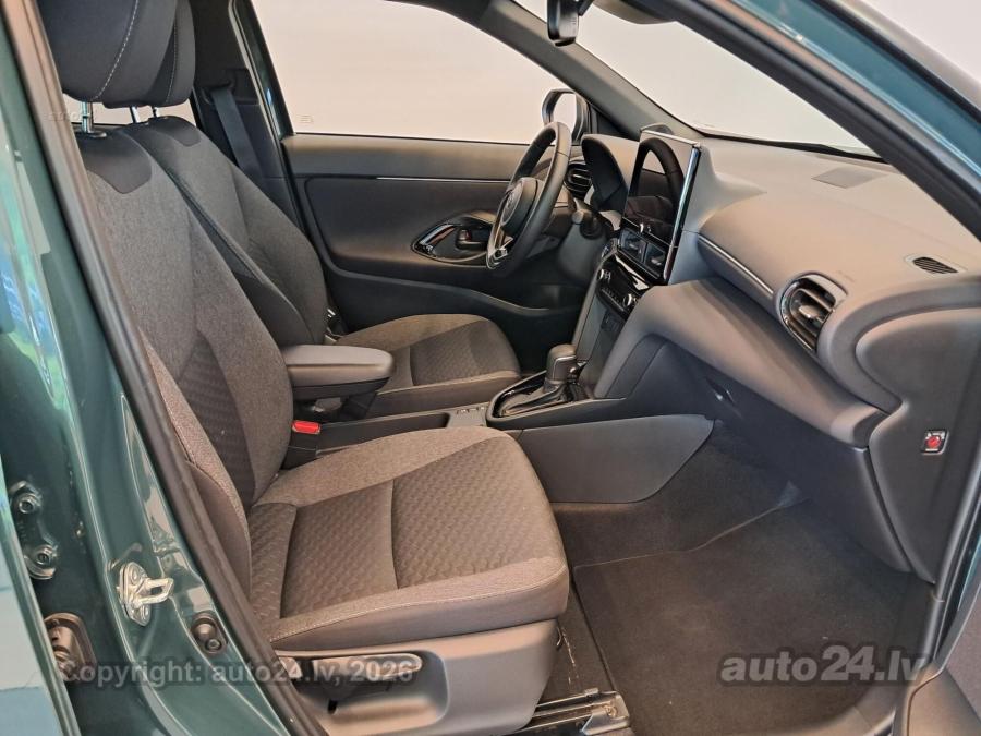 Зеленый Тойота Yaris Cross 2025 в Нарва, объемом двигателя 1.49 л и пробегом 9 тыс. км за 27900 €, фото 11 на AUTOMOTO.COM.LV
