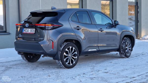 Pelēks Toyota Yaris Cross 2021 Viļņa, ar dzinēja tilpumu 1.50 L un nobraukumu 38 tūkst. km par 21500 €, foto 11 vietnē AUTOMOTO.COM.LV