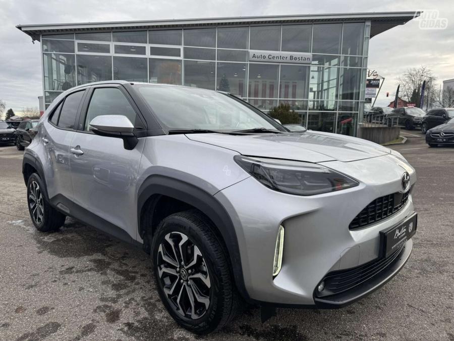 Pelēks Toyota Yaris Cross 2022 Kauņa, ar dzinēja tilpumu 1.50 L un nobraukumu 71 tūkst. km par 22194 €, foto 8 vietnē AUTOMOTO.COM.LV