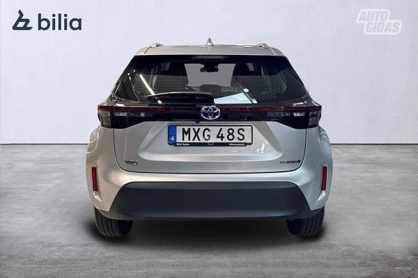 Pelēks Toyota Yaris Cross 2022 Kauņa, ar dzinēja tilpumu 0.00 L un nobraukumu 42 tūkst. km par 25867 €, foto 5 vietnē AUTOMOTO.COM.LV