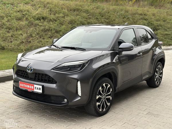 Pelēks Toyota Yaris Cross 2022 Viļņa, ar dzinēja tilpumu 1.50 L un nobraukumu 146 tūkst. km par 20700 €, foto 3 vietnē AUTOMOTO.COM.LV