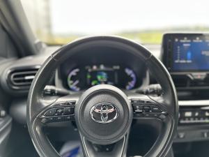 Серый Тойота Yaris Cross 2022 в Вильнюс, объемом двигателя 1.50 л и пробегом 146 тыс. км за 20700 €, фото 27 на AUTOMOTO.COM.LV