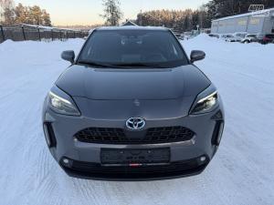 Pelēks Toyota Yaris Cross 2022 Viļņa, ar dzinēja tilpumu 1.50 L un nobraukumu 146 tūkst. km par 20350 €, foto 2 vietnē AUTOMOTO.COM.LV