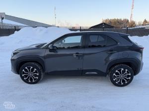 Pelēks Toyota Yaris Cross 2022 Viļņa, ar dzinēja tilpumu 1.50 L un nobraukumu 146 tūkst. km par 20350 €, foto 4 vietnē AUTOMOTO.COM.LV