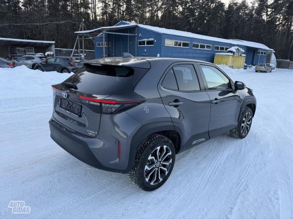 Pelēks Toyota Yaris Cross 2022 Viļņa, ar dzinēja tilpumu 1.50 L un nobraukumu 146 tūkst. km par 20350 €, foto 7 vietnē AUTOMOTO.COM.LV