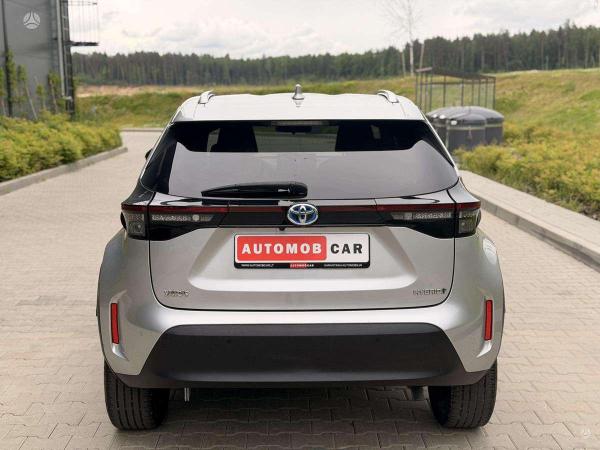 Pelēks Toyota Yaris Cross 2022 Viļņa, ar dzinēja tilpumu 1.49 L un nobraukumu 64 tūkst. km par 21450 €, foto 7 vietnē AUTOMOTO.COM.LV