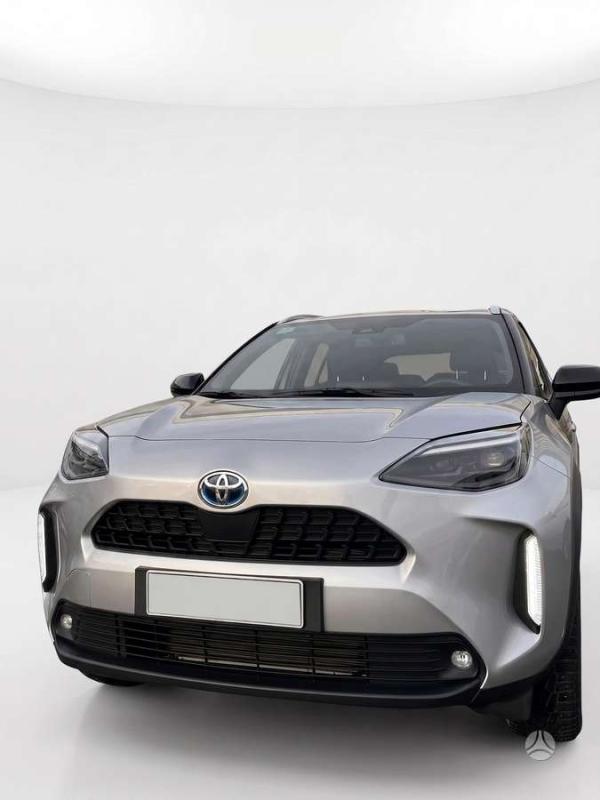 Серый Тойота Yaris Cross 2022 в Каунас, объемом двигателя 1.49 л и пробегом 46 тыс. км за 21899 €, фото 10 на AUTOMOTO.COM.LV