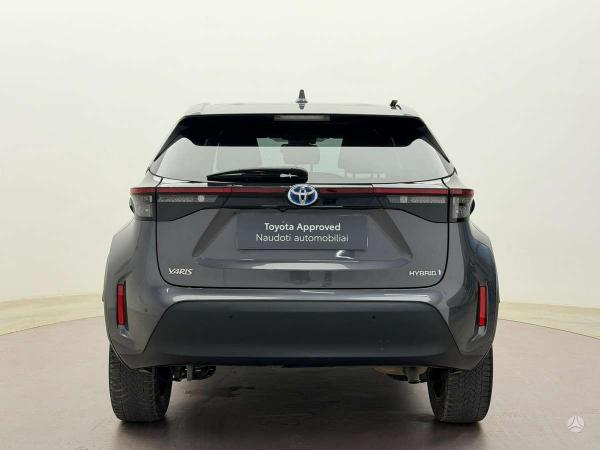Pelēks Toyota Yaris Cross 2022 Panevēža, ar dzinēja tilpumu 1.49 L un nobraukumu 54 tūkst. km par 21990 €, foto 7 vietnē AUTOMOTO.COM.LV