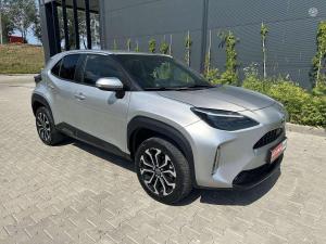Pelēks Toyota Yaris Cross 2022 Viļņa, ar dzinēja tilpumu 1.49 L un nobraukumu 99 tūkst. km par 20950 €, foto 3 vietnē AUTOMOTO.COM.LV