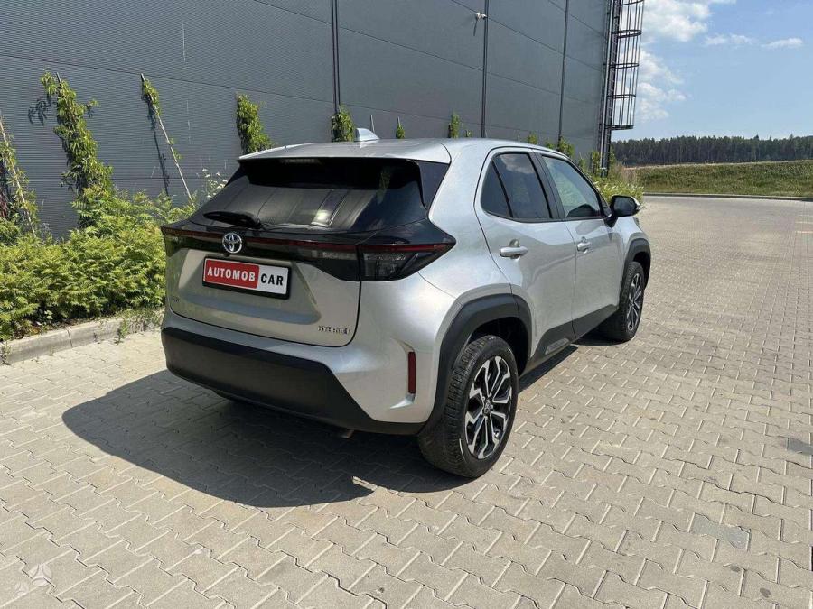 Pelēks Toyota Yaris Cross 2022 Viļņa, ar dzinēja tilpumu 1.49 L un nobraukumu 99 tūkst. km par 20950 €, foto 9 vietnē AUTOMOTO.COM.LV