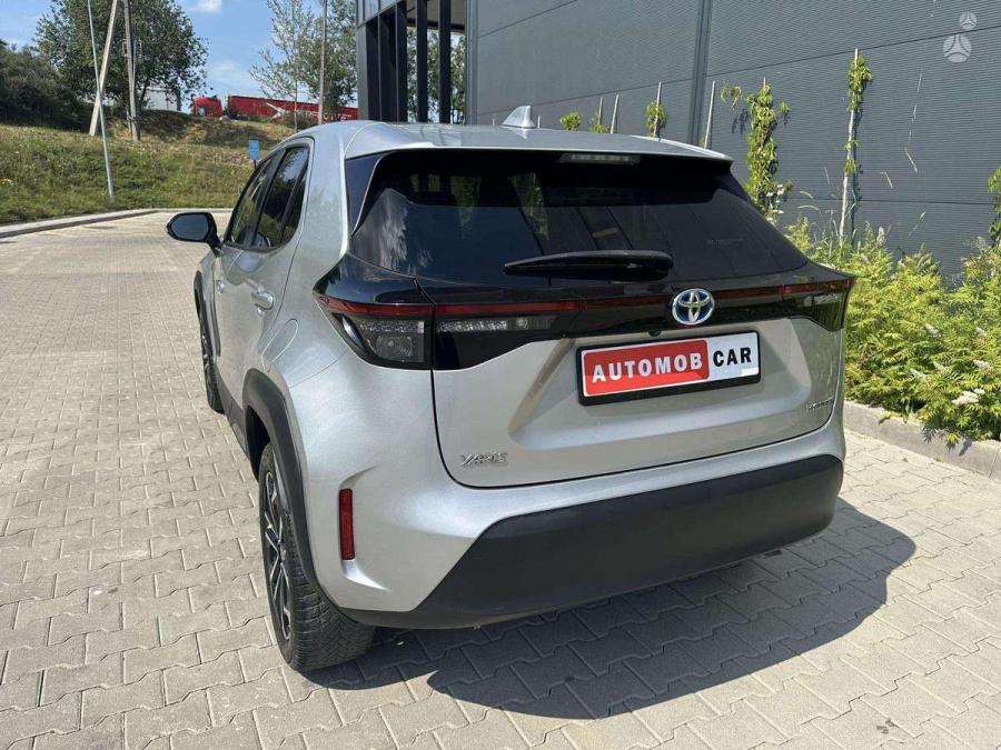 Pelēks Toyota Yaris Cross 2022 Viļņa, ar dzinēja tilpumu 1.49 L un nobraukumu 99 tūkst. km par 20950 €, foto 12 vietnē AUTOMOTO.COM.LV
