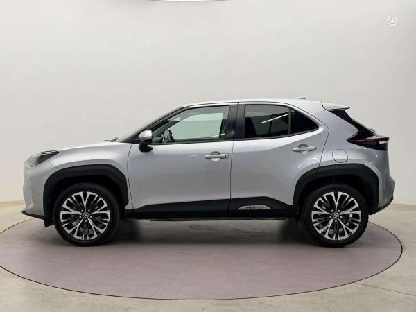 Pelēks Toyota Yaris Cross 2022 Panevēža, ar dzinēja tilpumu 1.49 L un nobraukumu 92 tūkst. km par 22990 €, foto 5 vietnē AUTOMOTO.COM.LV