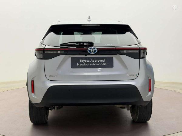 Pelēks Toyota Yaris Cross 2022 Panevēža, ar dzinēja tilpumu 1.49 L un nobraukumu 92 tūkst. km par 22990 €, foto 7 vietnē AUTOMOTO.COM.LV