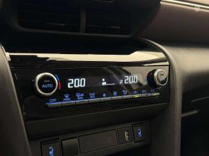 Pelēks Toyota Yaris Cross 2022 Panevēža, ar dzinēja tilpumu 1.49 L un nobraukumu 92 tūkst. km par 22990 €, foto 32 vietnē AUTOMOTO.COM.LV