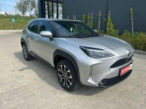 Pelēks Toyota Yaris Cross 2022 Viļņa, ar dzinēja tilpumu 1.49 L un nobraukumu 99 tūkst. km par 20950 €, foto 4 vietnē AUTOMOTO.COM.LV