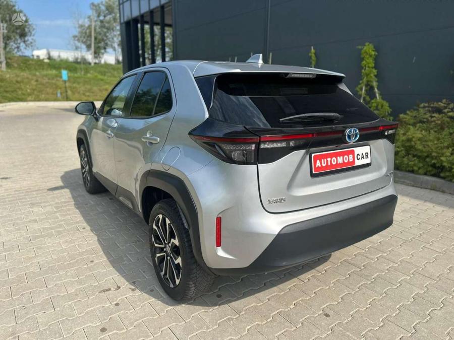 Pelēks Toyota Yaris Cross 2022 Viļņa, ar dzinēja tilpumu 1.49 L un nobraukumu 99 tūkst. km par 20950 €, foto 11 vietnē AUTOMOTO.COM.LV