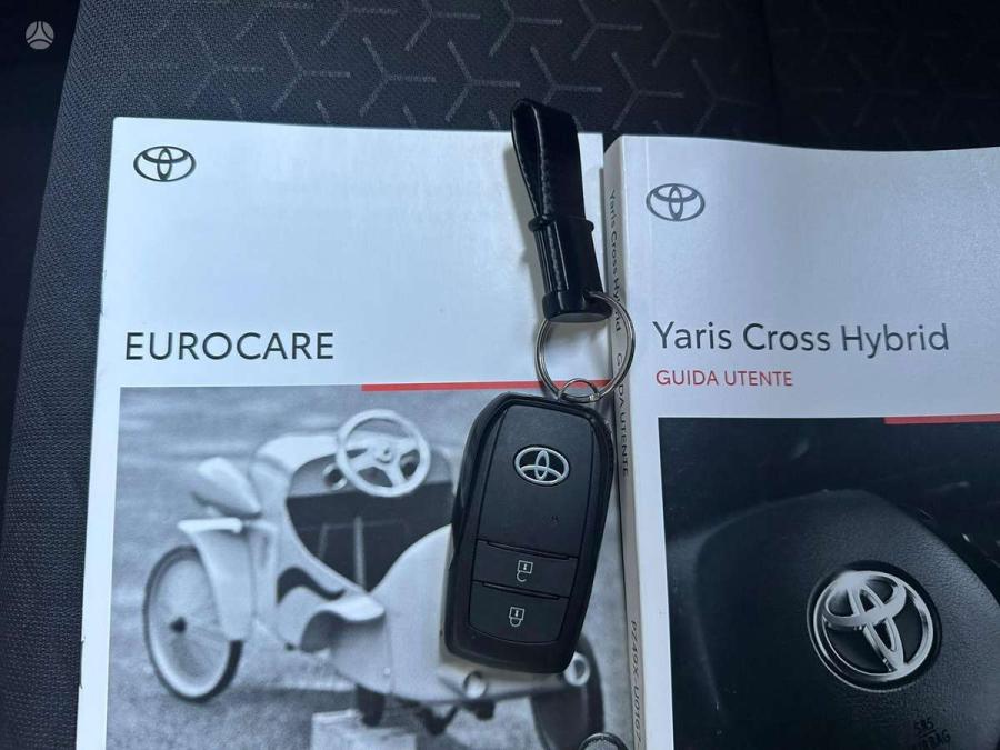 Pelēks Toyota Yaris Cross 2022 Viļņa, ar dzinēja tilpumu 1.49 L un nobraukumu 99 tūkst. km par 20950 €, foto 28 vietnē AUTOMOTO.COM.LV