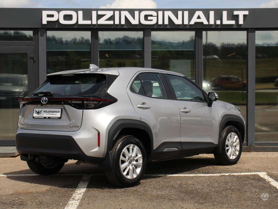 Серый Тойота Yaris Cross 2022 в Вильнюс, объемом двигателя 1.49 л и пробегом 23 тыс. км за 20900 €, фото 5 на AUTOMOTO.COM.LV