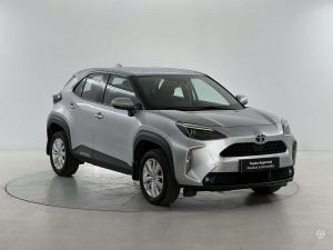 Серый Тойота Yaris Cross 2022 в Вильнюс, объемом двигателя 1.49 л и пробегом 94 тыс. км за 17900 €, фото 19 на AUTOMOTO.COM.LV
