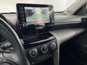 Серый Тойота Yaris Cross 2022 в Вильнюс, объемом двигателя 1.49 л и пробегом 94 тыс. км за 17900 €, фото 23 на AUTOMOTO.COM.LV