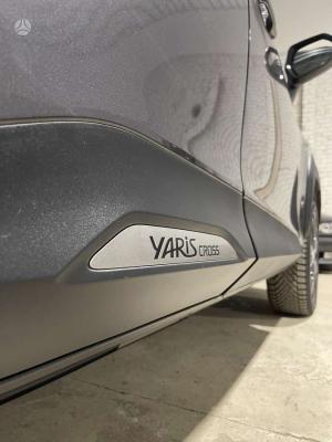 Pelēks Toyota Yaris Cross 2022 Klaipėda, ar dzinēja tilpumu 1.49 L un nobraukumu 112 tūkst. km par 19999 €, foto 9 vietnē AUTOMOTO.COM.LV