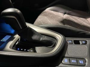 Pelēks Toyota Yaris Cross 2022 Klaipėda, ar dzinēja tilpumu 1.49 L un nobraukumu 112 tūkst. km par 19999 €, foto 13 vietnē AUTOMOTO.COM.LV