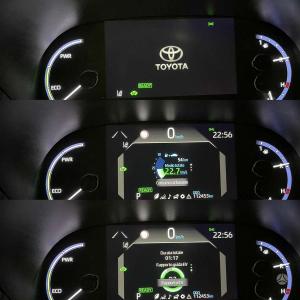 Pelēks Toyota Yaris Cross 2022 Klaipėda, ar dzinēja tilpumu 1.49 L un nobraukumu 112 tūkst. km par 19999 €, foto 19 vietnē AUTOMOTO.COM.LV