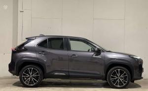 Pelēks Toyota Yaris Cross 2022 Klaipėda, ar dzinēja tilpumu 1.49 L un nobraukumu 112 tūkst. km par 19999 €, foto 24 vietnē AUTOMOTO.COM.LV