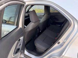 Pelēks Toyota Yaris Cross 2022 Viļņa, ar dzinēja tilpumu 1.49 L un nobraukumu 99 tūkst. km par 20950 €, foto 14 vietnē AUTOMOTO.COM.LV
