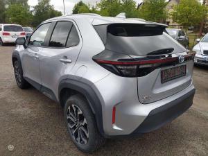 Grey Toyota Yaris Cross 2022 in Panevezys, with an engine capacity of 1.49 L and mileage of 10 thousand km for 19300 €, photo 10 on AUTOMOTO.COM.LV