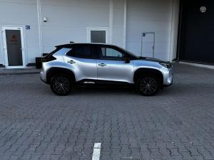 Серый Тойота Yaris Cross 2022 в Вильнюс, объемом двигателя 1.49 л и пробегом 61 тыс. км за 23800 €, фото 6 на AUTOMOTO.COM.LV