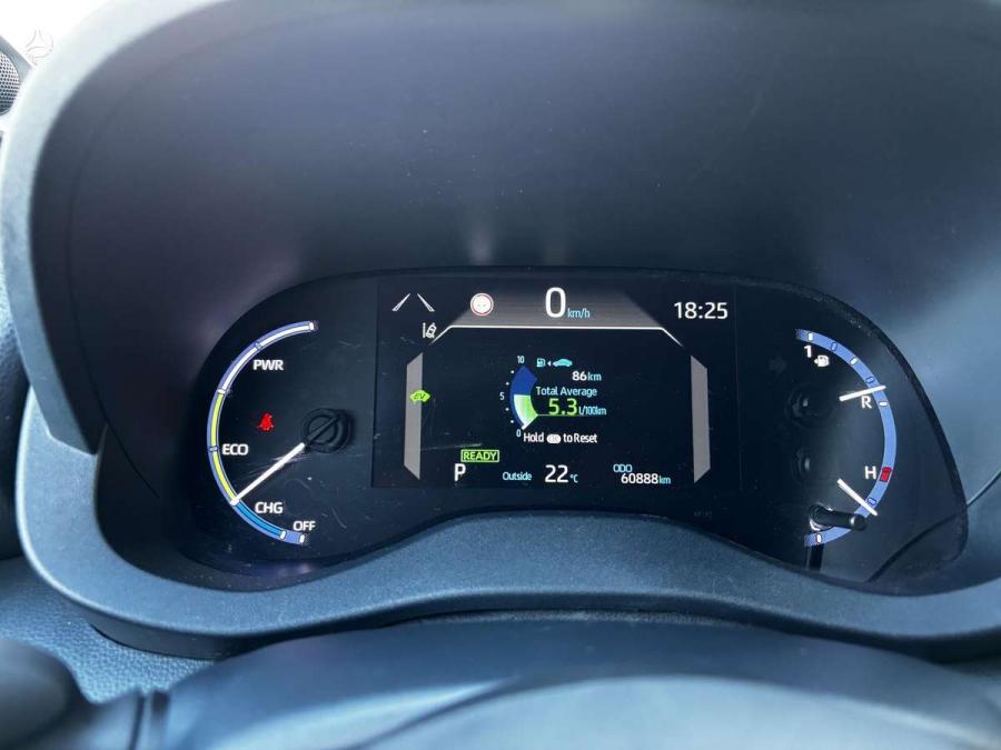 Серый Тойота Yaris Cross 2022 в Вильнюс, объемом двигателя 1.49 л и пробегом 61 тыс. км за 23800 €, фото 22 на AUTOMOTO.COM.LV