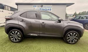 Pelēks Toyota Yaris Cross 2023 Panevēža, ar dzinēja tilpumu 1.49 L un nobraukumu 28 tūkst. km par 18700 €, foto 6 vietnē AUTOMOTO.COM.LV