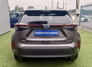 Pelēks Toyota Yaris Cross 2023 Panevēža, ar dzinēja tilpumu 1.49 L un nobraukumu 28 tūkst. km par 18700 €, foto 8 vietnē AUTOMOTO.COM.LV