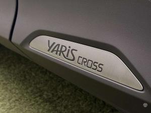 Pelēks Toyota Yaris Cross 2023 Panevēža, ar dzinēja tilpumu 1.49 L un nobraukumu 28 tūkst. km par 18700 €, foto 11 vietnē AUTOMOTO.COM.LV
