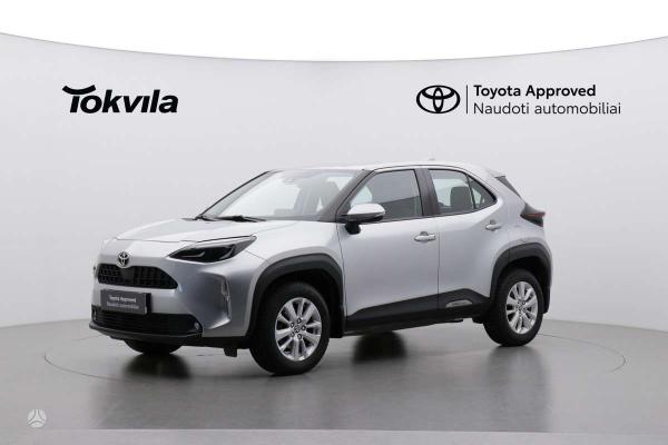 Pelēks Toyota Yaris Cross 2023 Viļņa, ar dzinēja tilpumu 1.49 L un nobraukumu 159 tūkst. km par 16500 €, foto 1 vietnē AUTOMOTO.COM.LV