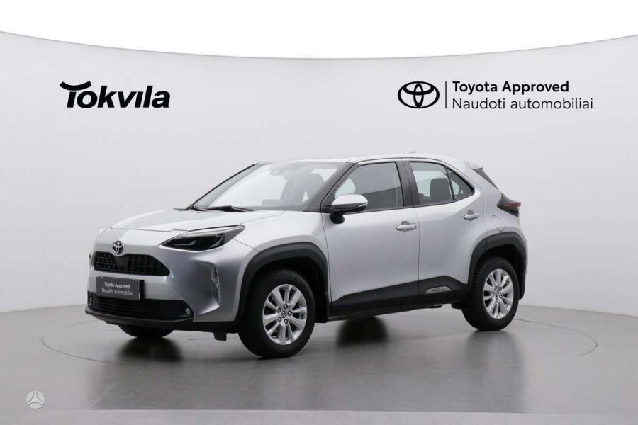 Pelēks Toyota Yaris Cross 2023 Viļņa, ar dzinēja tilpumu 1.49 L un nobraukumu 159 tūkst. km par 16500 €, foto 1 vietnē AUTOMOTO.COM.LV