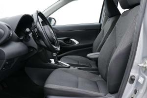 Pelēks Toyota Yaris Cross 2023 Viļņa, ar dzinēja tilpumu 1.49 L un nobraukumu 159 tūkst. km par 16500 €, foto 13 vietnē AUTOMOTO.COM.LV