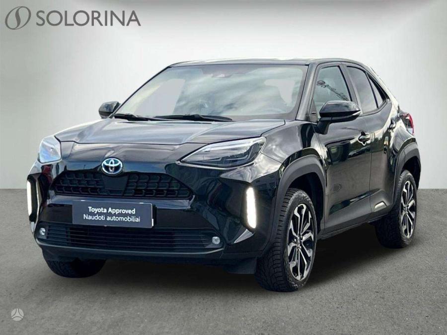 Серый Тойота Yaris Cross 2023 в Клайпеда, объемом двигателя 1.49 л и пробегом 44 тыс. км за 22000 €, фото 1 на AUTOMOTO.COM.LV