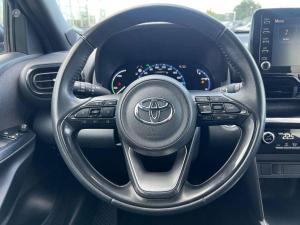 Серый Тойота Yaris Cross 2023 в Клайпеда, объемом двигателя 1.49 л и пробегом 44 тыс. км за 22000 €, фото 13 на AUTOMOTO.COM.LV