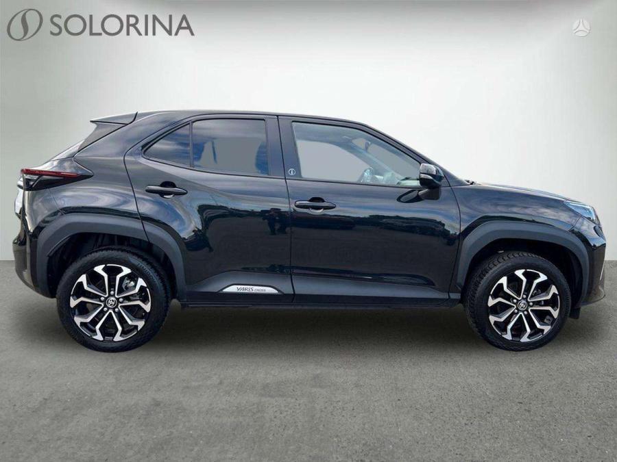Серый Тойота Yaris Cross 2023 в Клайпеда, объемом двигателя 1.49 л и пробегом 44 тыс. км за 22000 €, фото 17 на AUTOMOTO.COM.LV