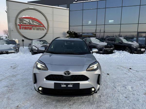 Серый Тойота Yaris Cross 2024 в Тельшяй, объемом двигателя 1.49 л и пробегом 8 тыс. км за 22500 €, фото 10 на AUTOMOTO.COM.LV