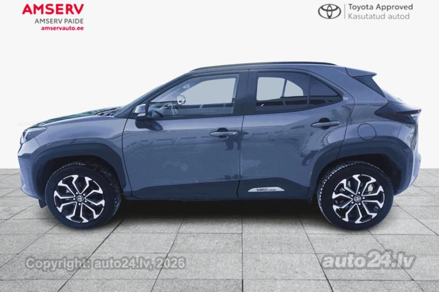 Серый Тойота Yaris Cross 2024 в Пайде, объемом двигателя 1.50 л и пробегом 18 тыс. км за 24490 €, фото 3 на AUTOMOTO.COM.LV